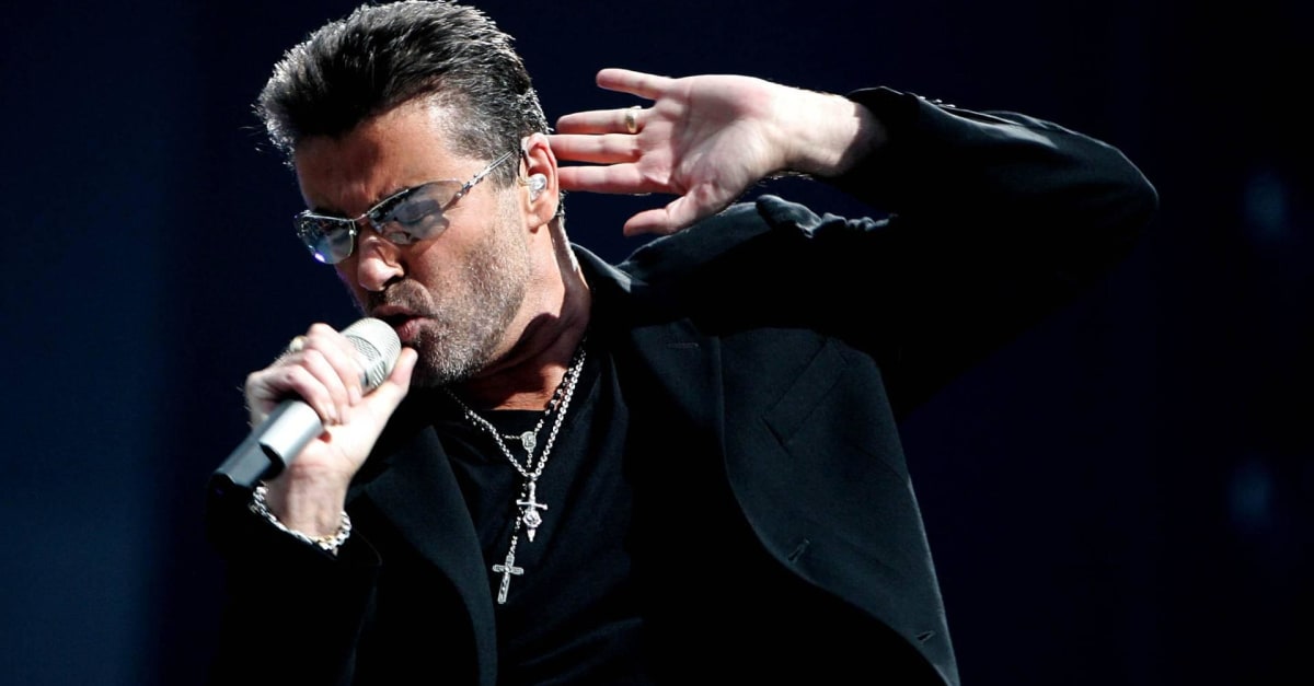 Graf George Michael heeft na vijf jaar een grafsteen | Shownieuws