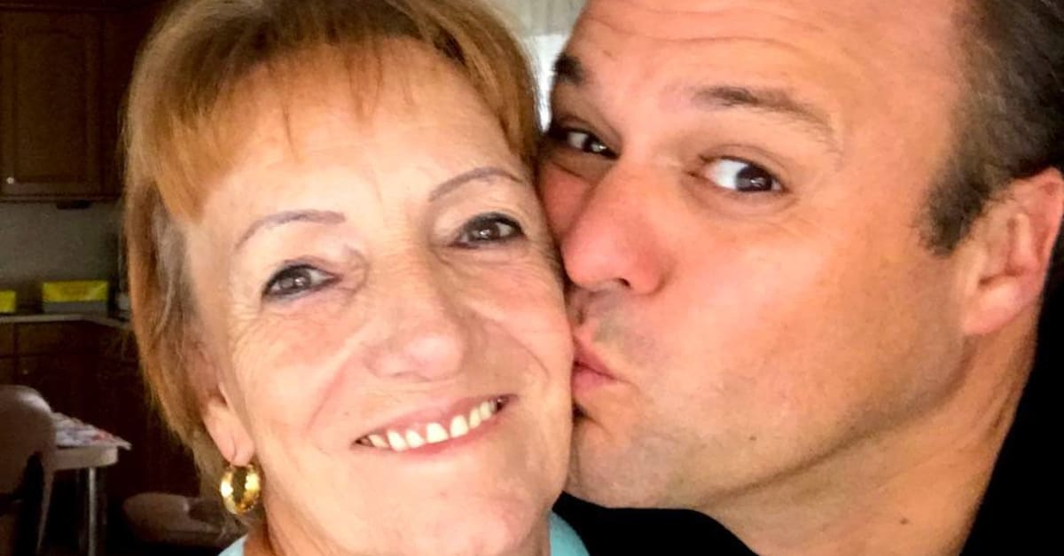 Frans Bauer verwent zijn moeder op bijzondere dag | Shownieuws