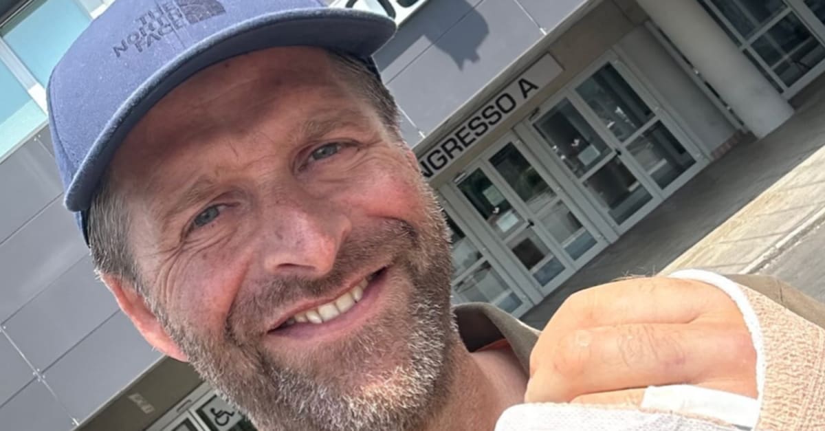 Hugo de Jonge flink gewond geraakt tijdens vakantie | Shownieuws