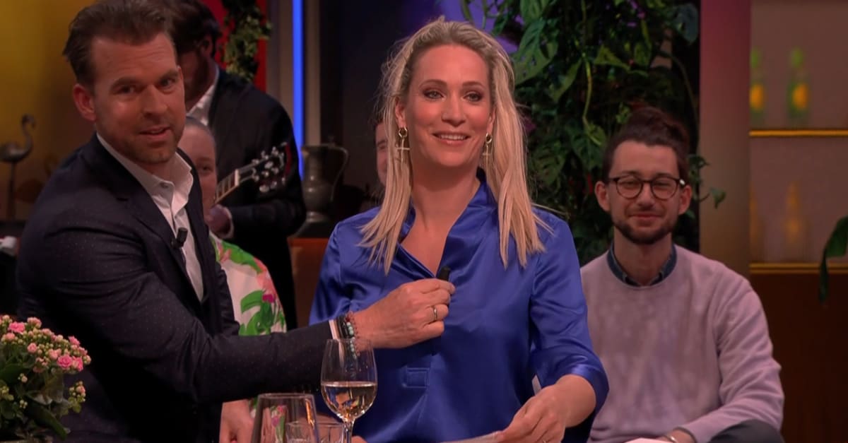 Angela de Jong waarschuwt Hélène Hendriks | Shownieuws