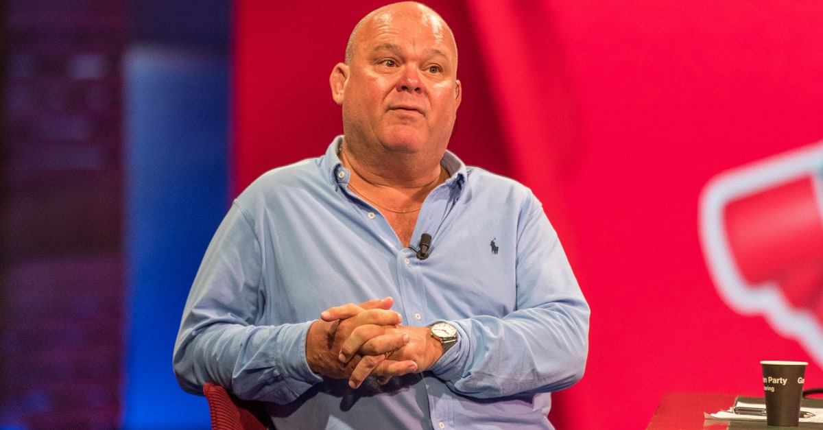 Paul de Leeuw en Astrid Joosten nieuw presentatieduo Op1 | Shownieuws