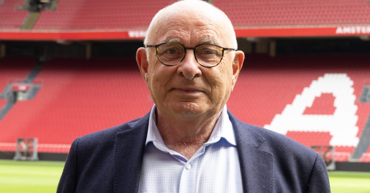 Ajax-leden willen dat Michael van Praag excuses aanbiedt aan Alex Kroes ...