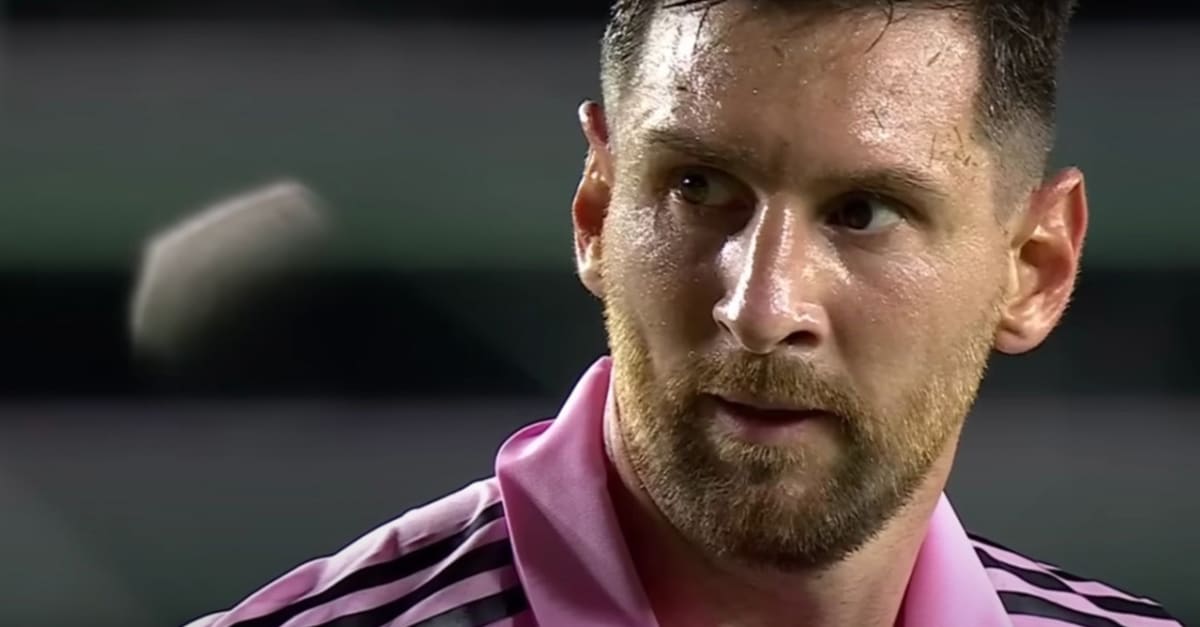 Zien: Messi's magistrale vrije trap beslist wedstrijd bij debuut voor ...