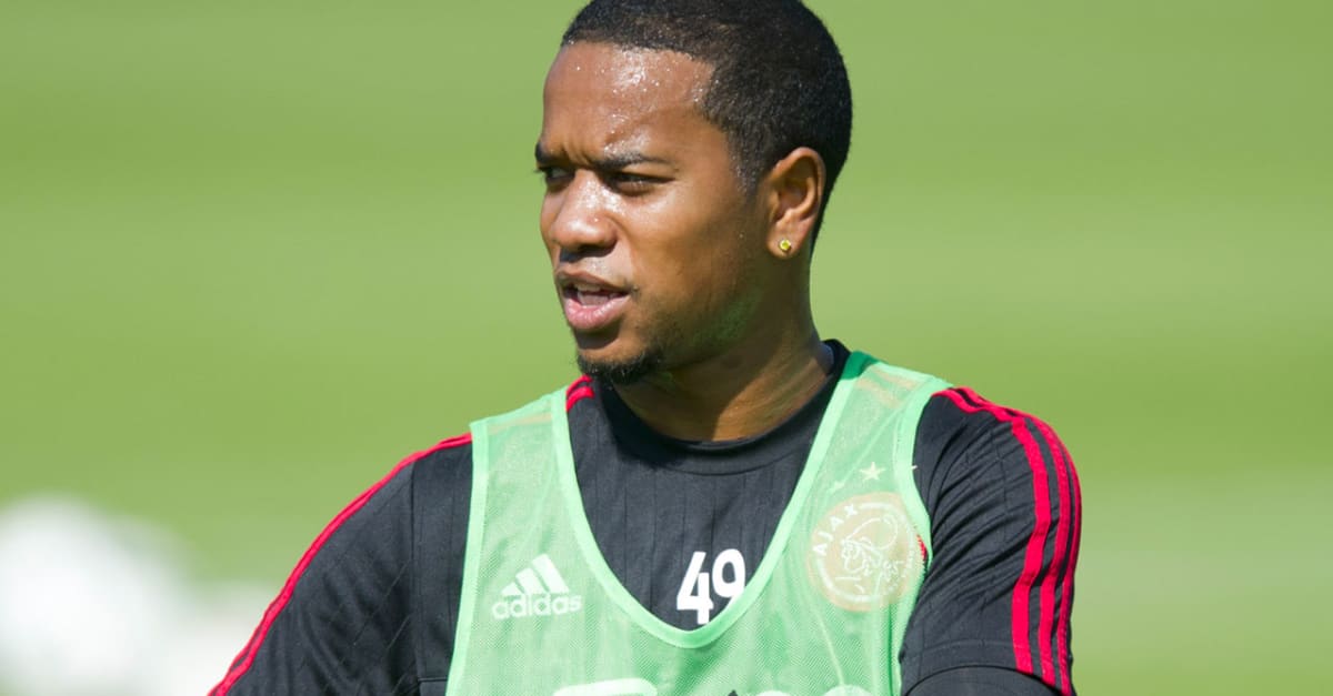 Officieel: Urby Emanuelson keert na twaalf jaar terug bij Ajax ...