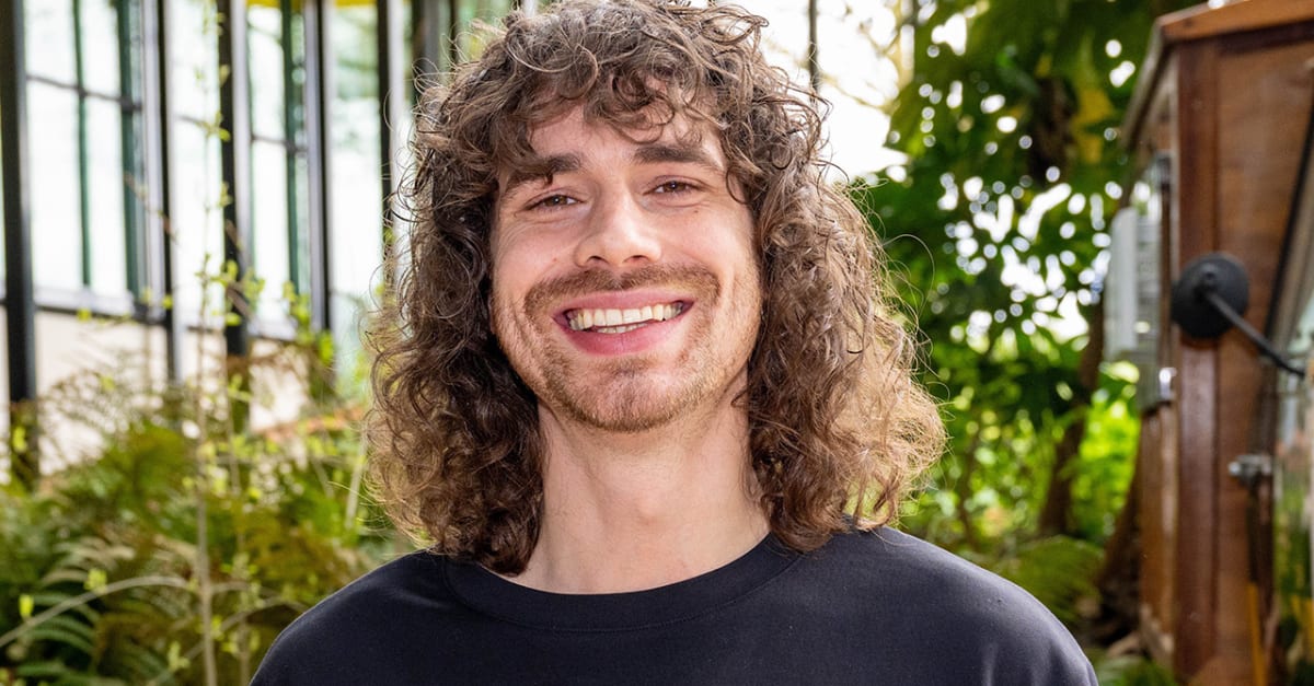 Lucas Hamming treedt donderdagavond op bij De Oranjezomer! | Vandaag Inside