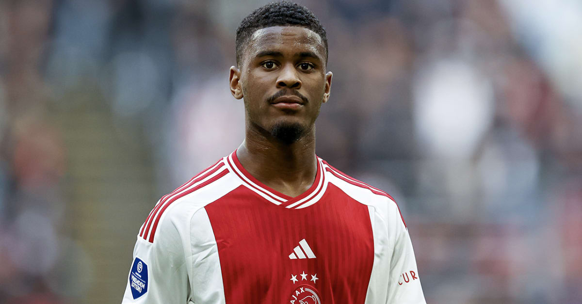'Ajax ontvangt eerste bod van Chelsea voor Jorrel Hato' | Vandaag Inside