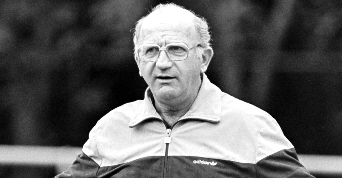 Oud-bondscoach en international Kees Rijvers op 97-jarige leeftijd ...