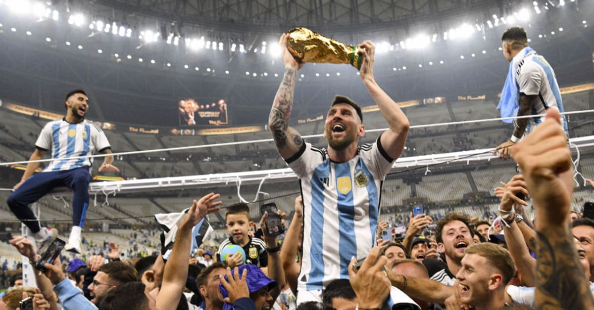 Lionel Messi door de FIFA uitgeroepen tot Speler van het Jaar | Vandaag ...