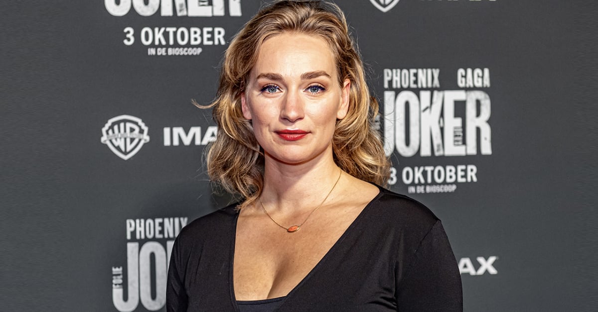 GTST-actrice Puck Pomelien Busser uit de kleren voor Playboy: 'Nu omarm ...