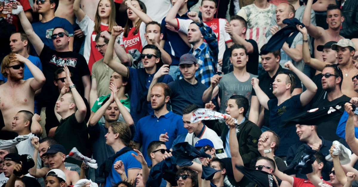Rutte: 'Publiek in stadions vanaf 1 juli weer welkom op 1,5 meter ...
