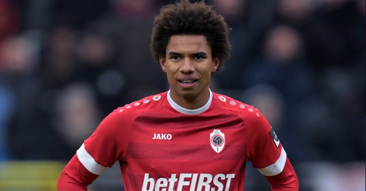 'Stengs bereikt akkoord met Feyenoord en wordt een van de ...