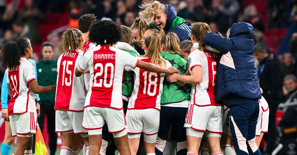 Ajax-vrouwen als eerste Nederlandse ploeg ooit naar kwartfinale ...
