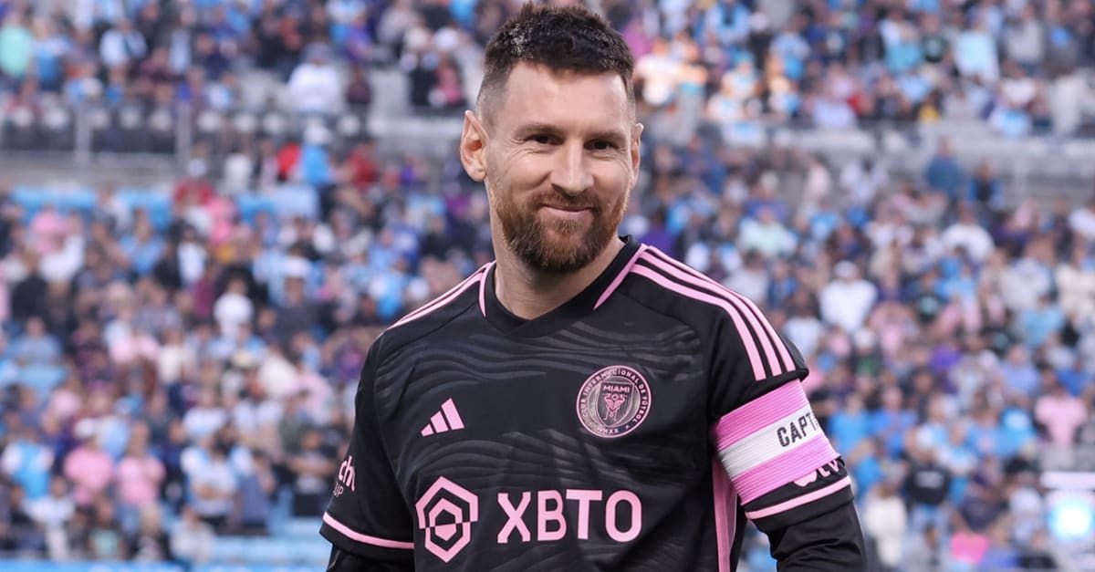 Messi genomineerd voor titel 'nieuwkomer van het jaar' | Vandaag Inside