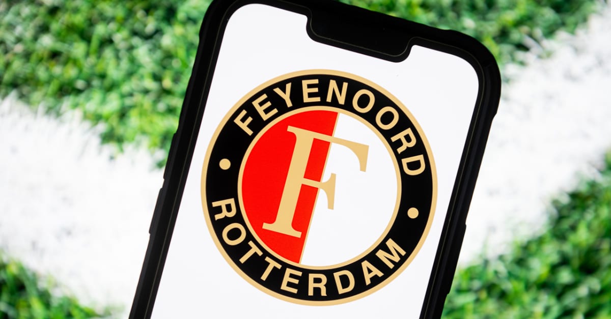 Feyenoord speelt komend seizoen met een aangepast logo | Vandaag Inside