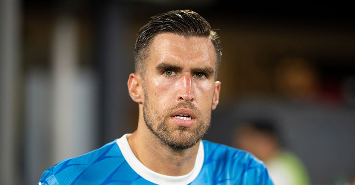 Overgang Strootman naar Genoa definitief | Vandaag Inside