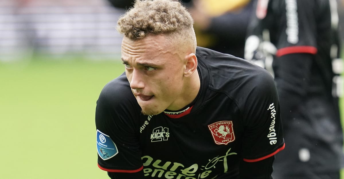 Johan maakt Noa Lang met de grond gelijk: 'Wie denkt die snotaap dat ...