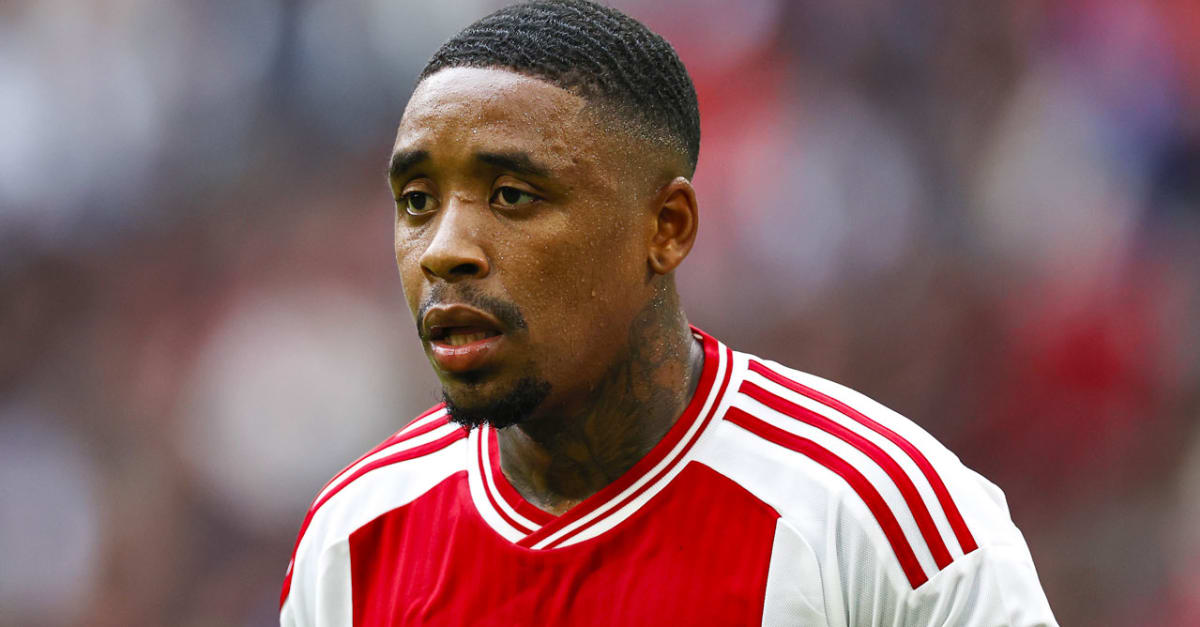 ‘Bayern München laat oog vallen op Steven Bergwijn’ | Vandaag Inside