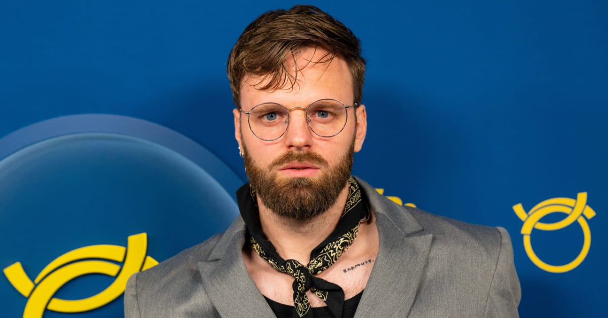 Tim Hofman maakt BOOS-uitzending over man die hem wilde doden in gebouw BNNVARA | Vandaag Inside