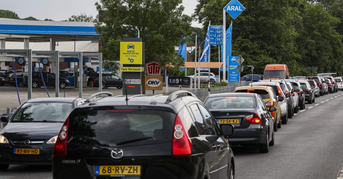 Benzineprijs stijgt woensdag naar hoogste niveau ooit | Vandaag Inside