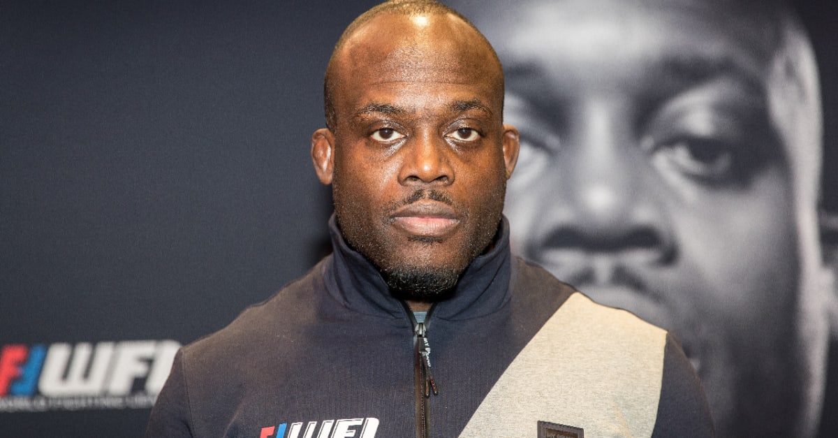 MMA-legende Melvin Manhoef rijdt drie inbrekers klem en slaat autoraam ...