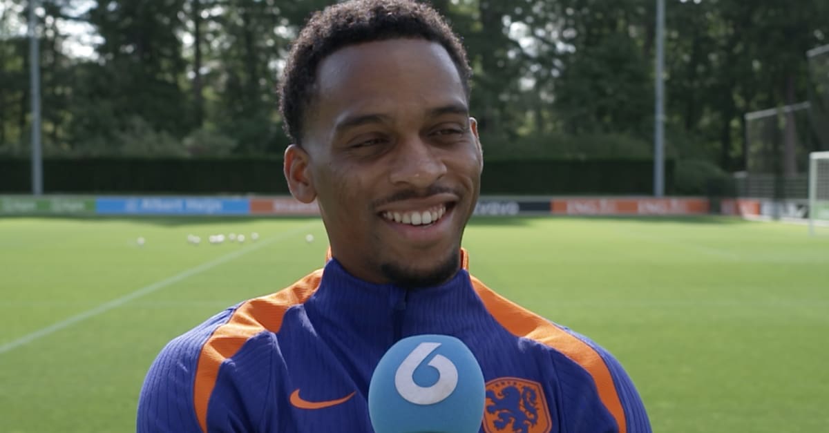 Naar wie luistert Jurriën Timber het meest? 'Soms heeft m'n vriendin ...