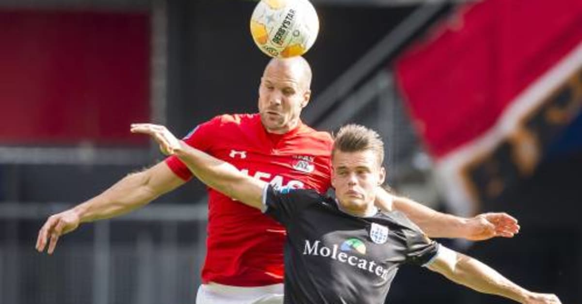 AZ geeft overwinning weg tegen PEC Zwolle | Vandaag Inside