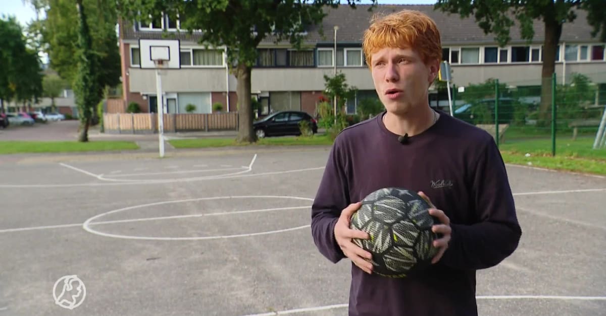Luuk Steen verovert de wereld met zijn voetbaltrucs op TikTok | Hart ...
