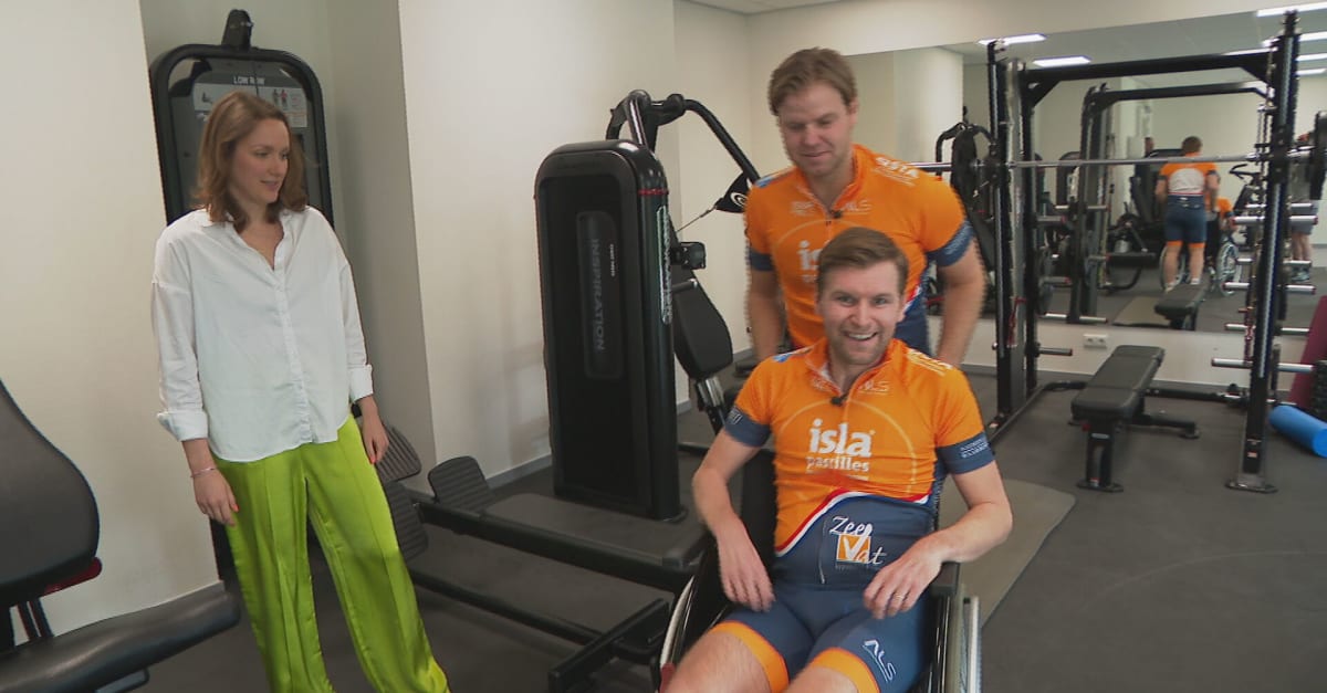 Davy (31) heeft ALS en zit in een rolstoel, maar fietst zelf de Mont ...