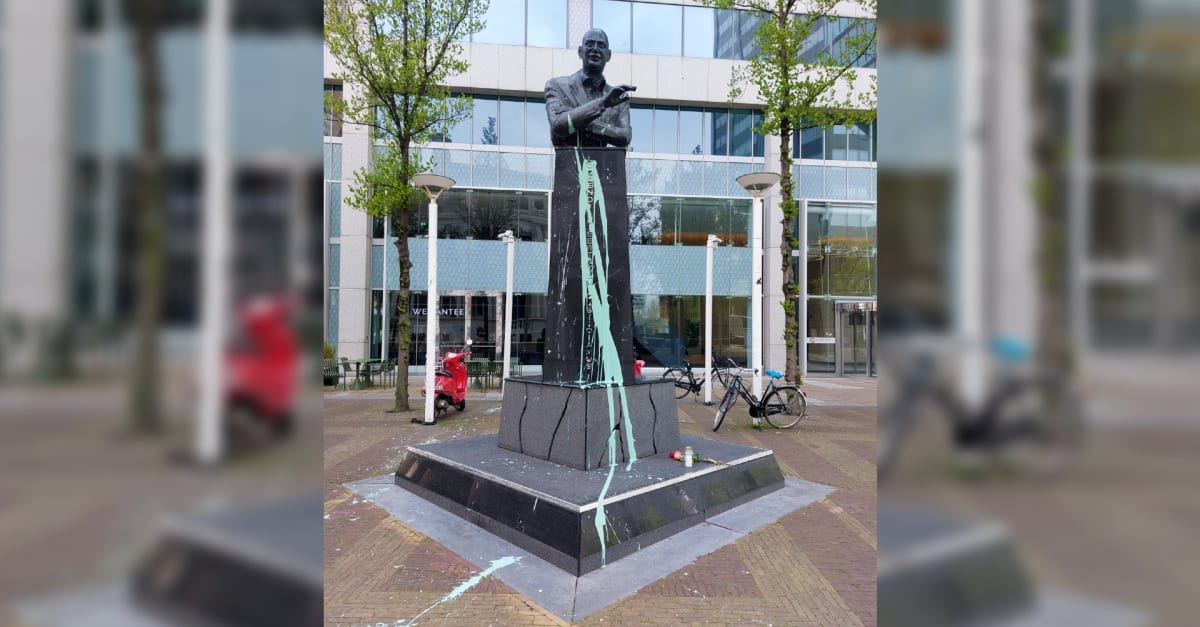 Standbeeld Pim Fortuyn op sterfdag beklad in Rotterdam | Hart van Nederland