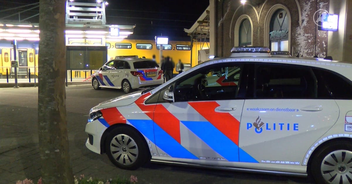 Man raakt zwaargewond na val en aanrijding door trein in Middelburg