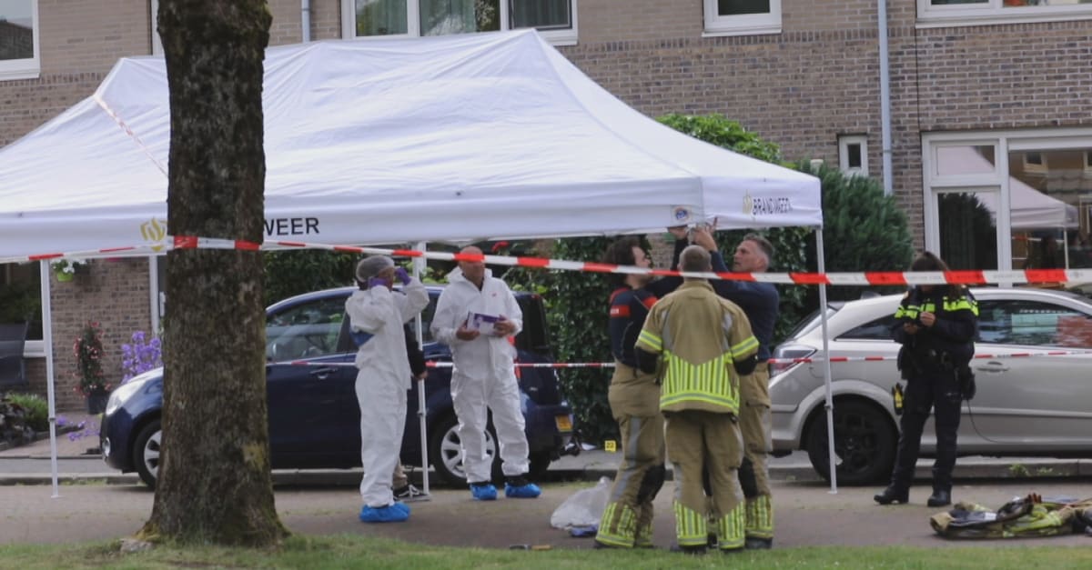 Zwaargewonde vrouw (78) in woning Bunschoten overleden | Hart van Nederland
