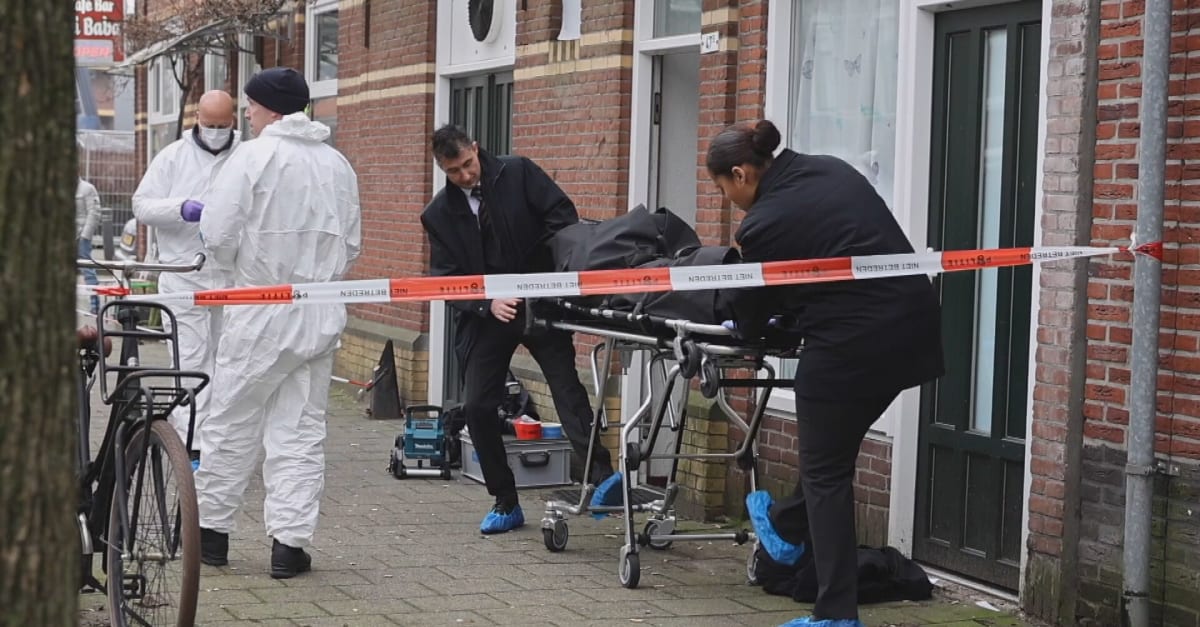 Man (54) aangehouden na vondst dode (59) in woning Schiedam | Hart van Nederland