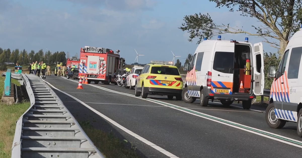 Dode en zwaargewonde bij ernstig ongeluk op N59 op Goeree-Overflakkee ...