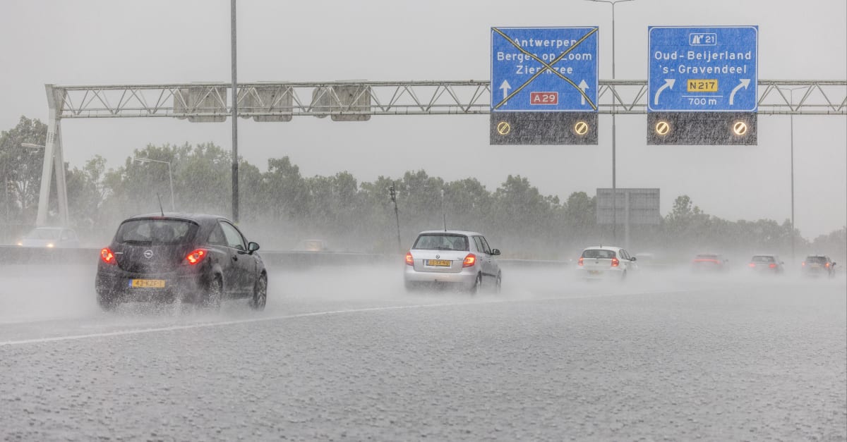 Dinsdag code geel in groot deel van het land: onweer en hagelbuien | Hart van Nederland