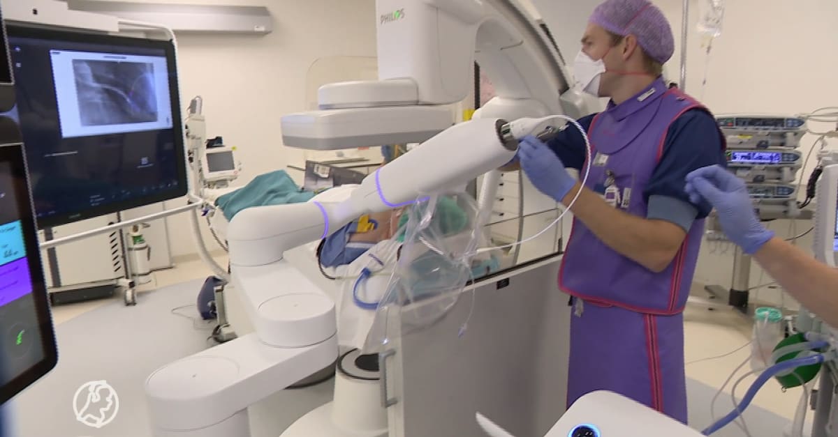 Zo helpt deze revolutionaire robot van Radboudumc met het opsporen van ...