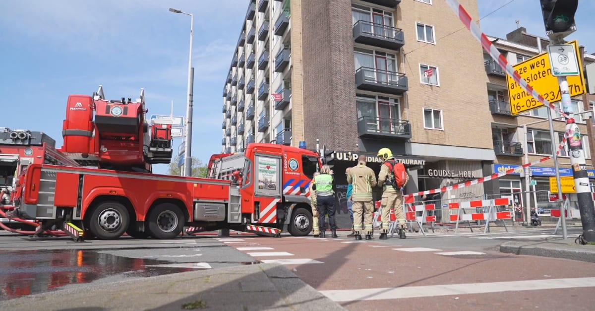 Aanhouding na vondst vuurwapens bij woningbrand Rotterdam | Hart van ...