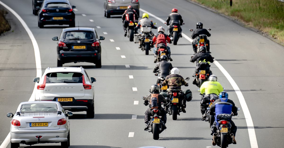 Steeds meer motorrijders: 'Ideale recreatie in coronatijd' | Hart van ...