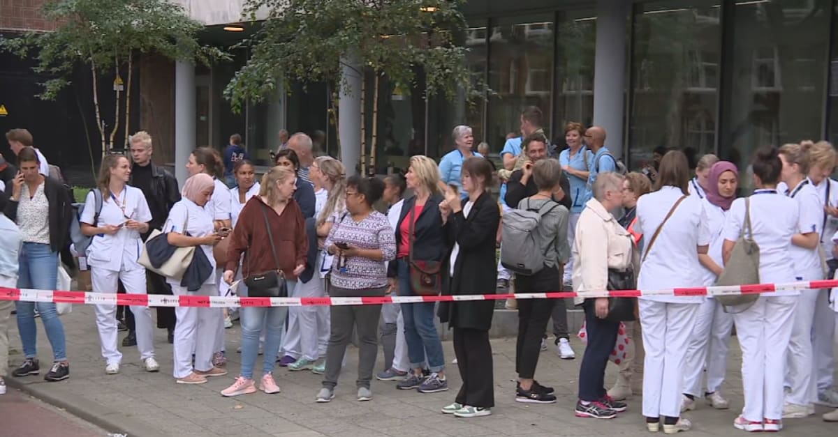 Medewerker Erasmus MC verstopte zich voor schutter in auto: 'Het was ...