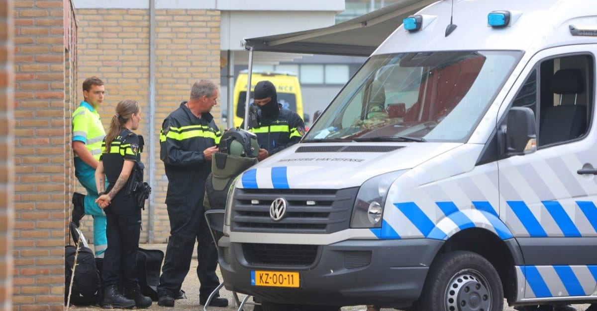 Politie doet op 25 locaties invallen in onderzoek naar reeks plofkraken in Duitsland | Hart van ...