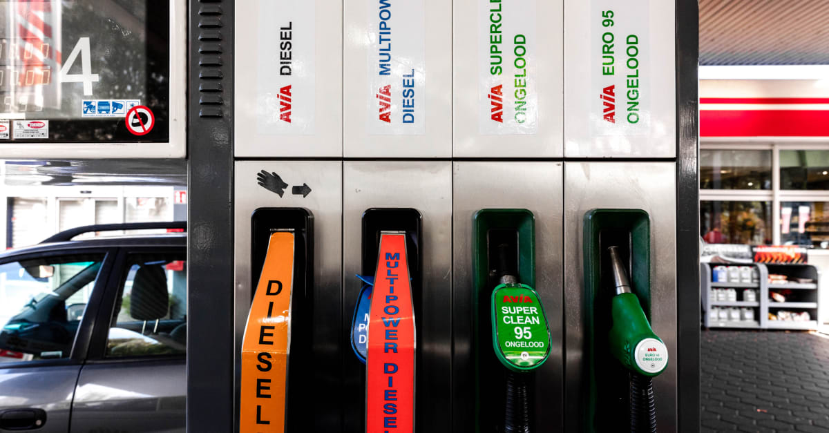 Eerste stijging benzineprijzen na aanval op Iraanse generaal | Hart van ...