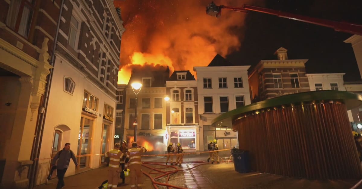 Tientallen bewoners opgevangen na brand Arnhem: nog onduidelijk of er slachtoffers zijn | Hart ...