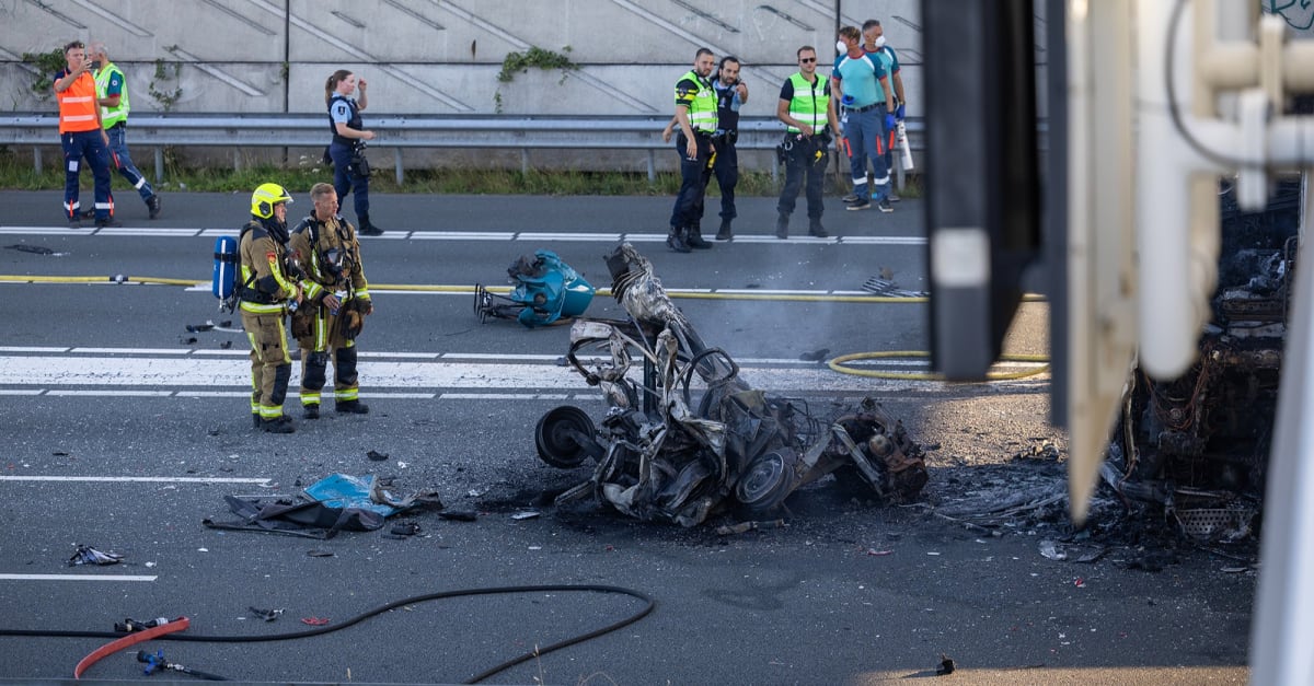 Dode en gewonden na ernstig ongeval op A9 | Hart van Nederland