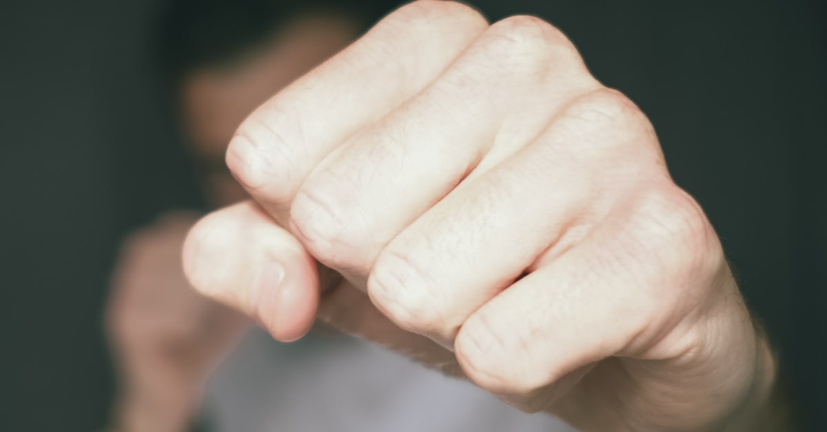 Jongen (17) bewusteloos geslagen tijdens Koningsnacht in Goes | Hart ...