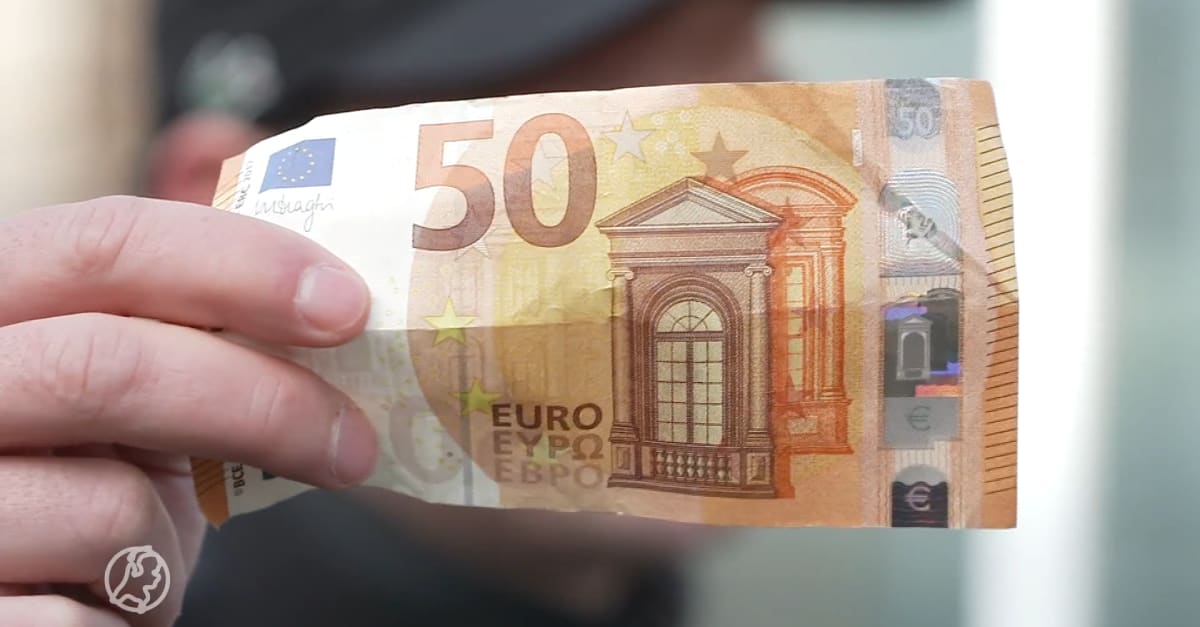 Anonieme weldoener verstopt grote bedragen geld: 'Leuk om de blije ...