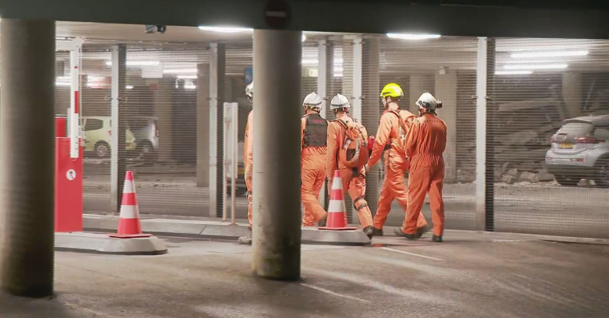Geen slachtoffers bij ingestorte parkeergarage ziekenhuis Nieuwegein | Hart van Nederland