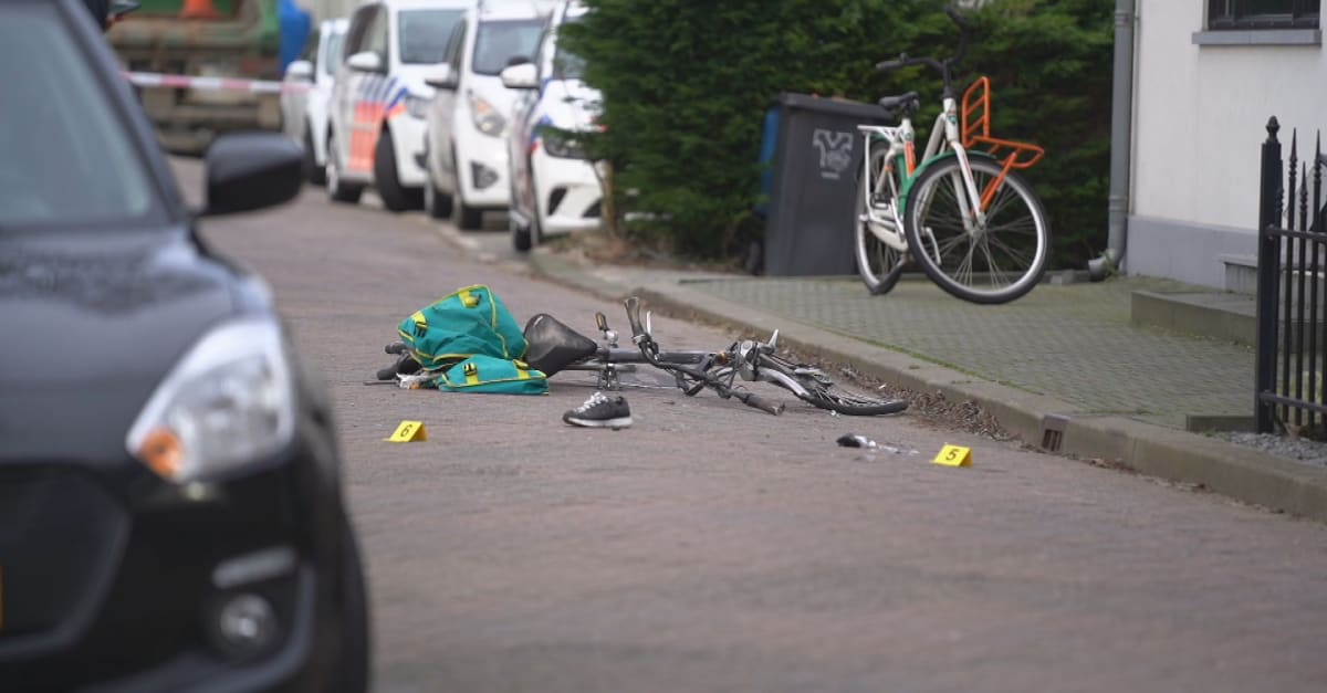 Fietsster (76) uit Ridderkerk komt om door aanrijding met vrachtwagen | Hart van Nederland