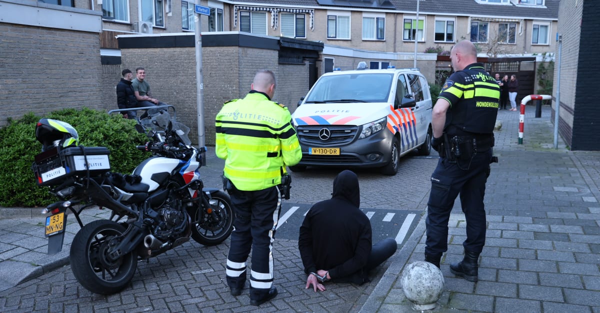 Politie rukt uit voor auto-inbraak, blijkt man die eigen auto niet meer ...