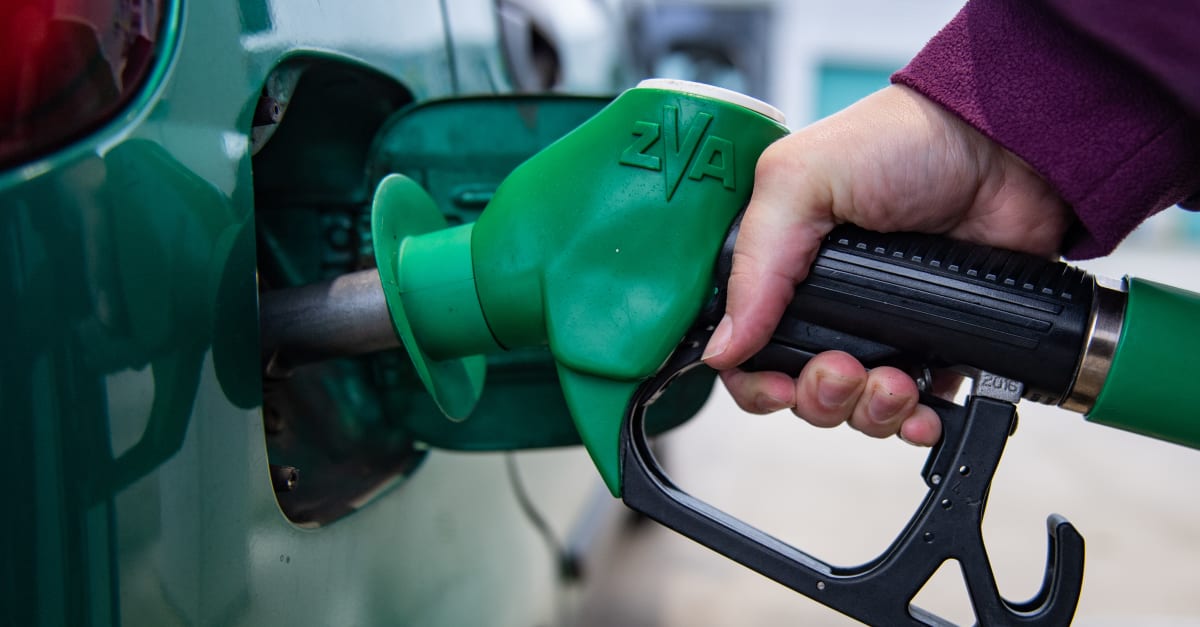 TinQ stunt opnieuw met prijzen: bij deze tankstations betaal je zondag ...