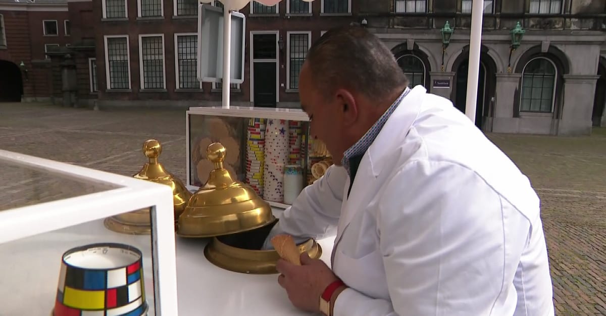 IJscoman Moes moet nu echt weg van het Binnenhof: 'Hij is wereldberoemd ...