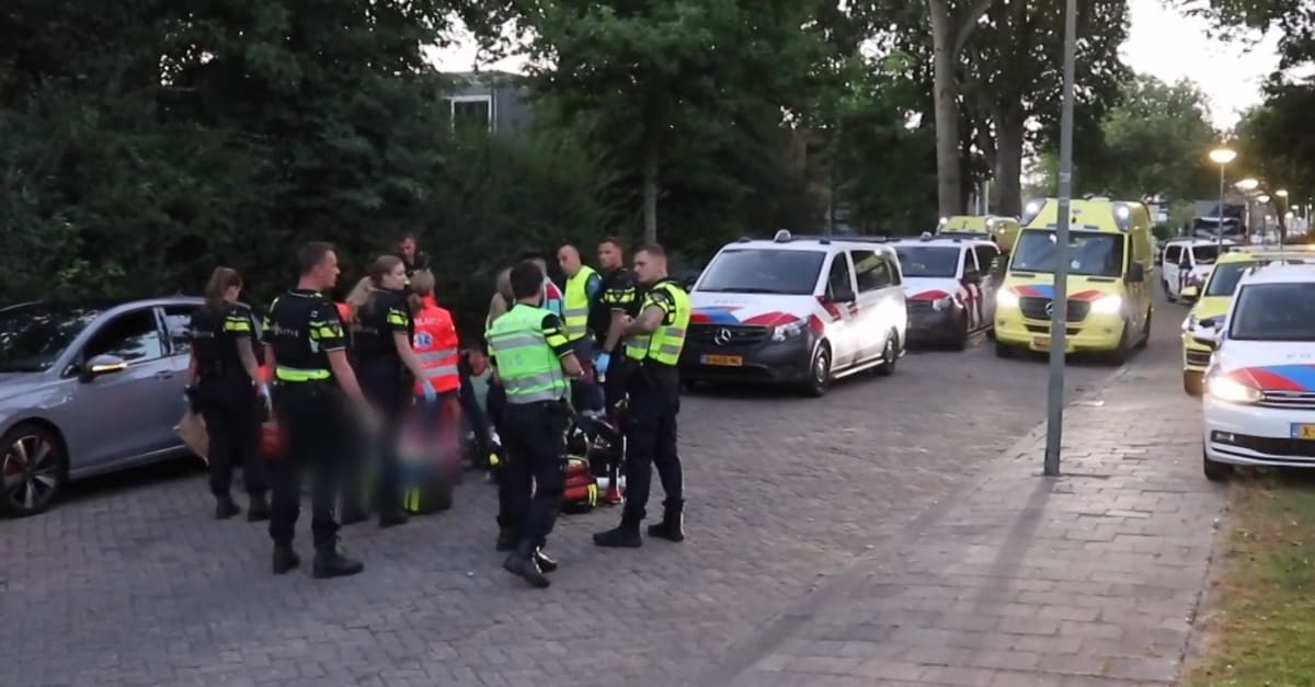 Drie explosies bij familie 17-jarige verdachte van dodelijke schietpartij Rotterdam | Hart van ...